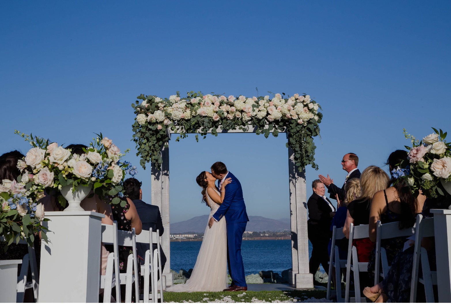 What Is a Destination Wedding? - Enlighten Excursions