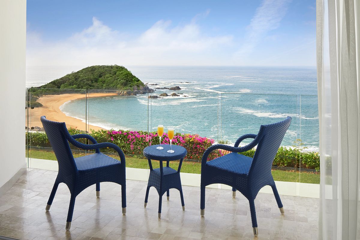 Comparing Ocean View Rooms - Enlighten Excursions